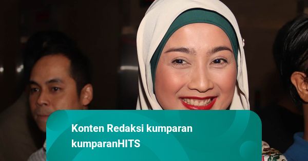 18 Tahun Menjanda, Desy Ratnasari Ungkap Alasan Belum Menikah Lagi ... 18 Tahun Menjanda, Desy Ratnasari Ungkap Alasan Belum Menikah Lagi ...
